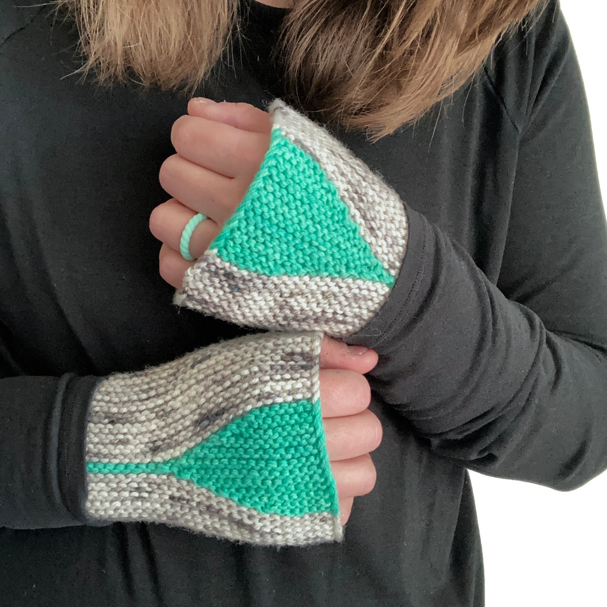 Side Hustle Cuffs PDF- Knitting Pattern – Queen City Yarn